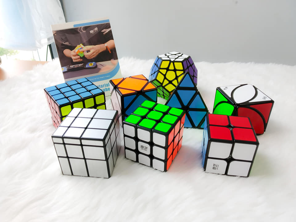 Combo 8 Rubik - QiYi 8 cubes Bundle Black - SP004499 - Rubik Ocean